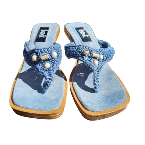lei | Shoes | Vintage 9s Woven Blue Lei Platformchunky Heel Sandals ...